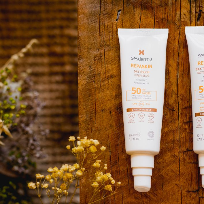 Sesderma REPASKIN SILK TOUCH COLOR SPF 50 Средство cолнцезащитное для ...