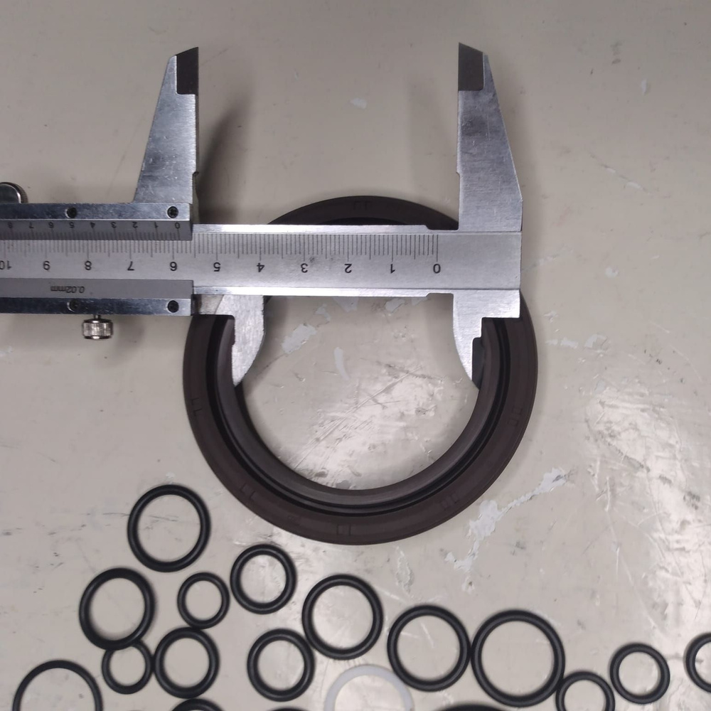 4467592 Ремкомплект основного гидронасоса HPV145 HITACHI ZX330 - купить ...