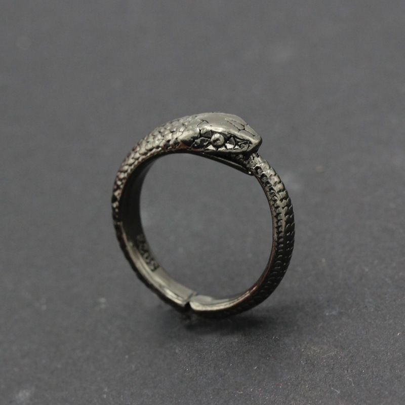 Кольцо со змеей "Разомкнутый уроборос", размер регулируется - купить с ...