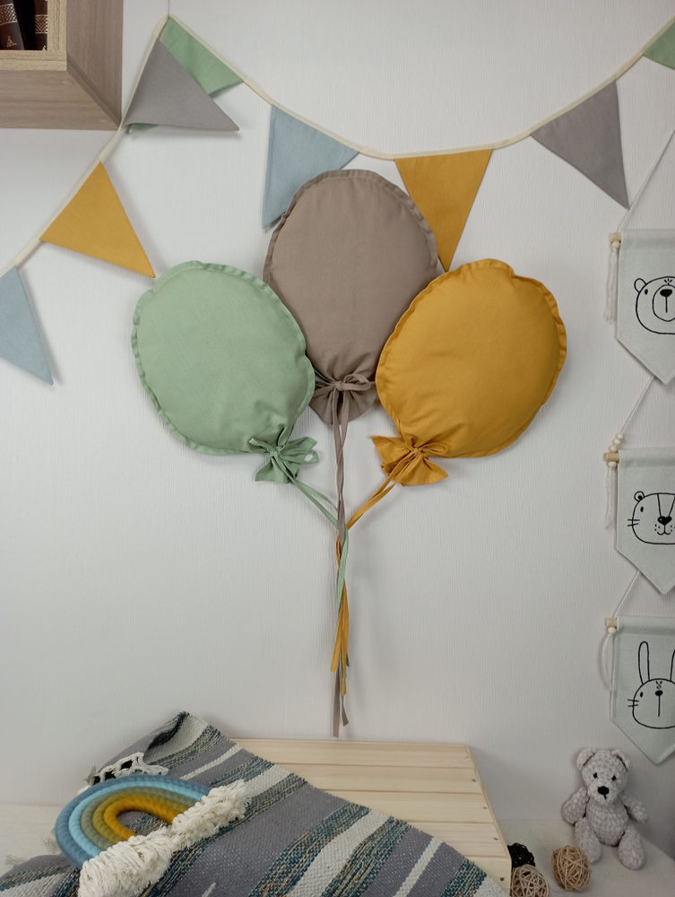 Воздушные шарики из ткани 3 шт. / Декор на стену в детскую комнату ...