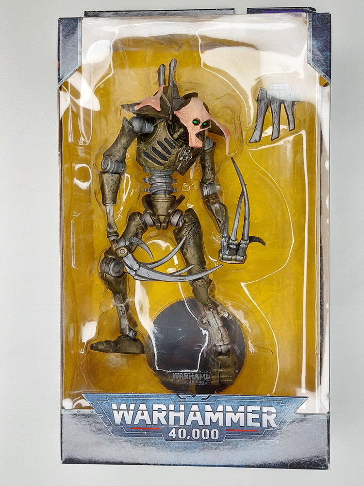 Фигурка McFarlane Toys Necron Flayed One Artist Proof Вархаммер ...