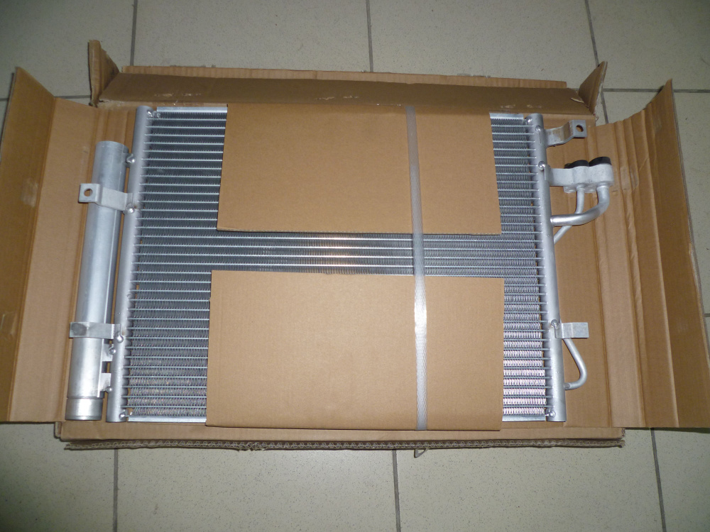 Радиатор кондиционера Kia Picanto TA 2 поколение 1040219 976061Y000 ...