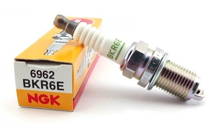 Свеча зажигания NGK NGK_BKR6E - купить по выгодным ценам в интернет ...