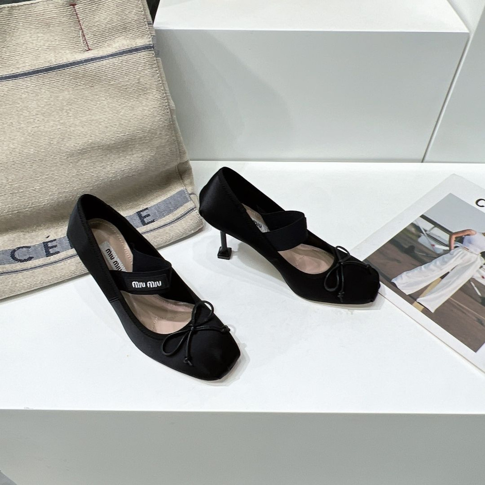 Туфли Miu Miu купить с доставкой по выгодным ценам в интернет магазине Ozon 1310046675
