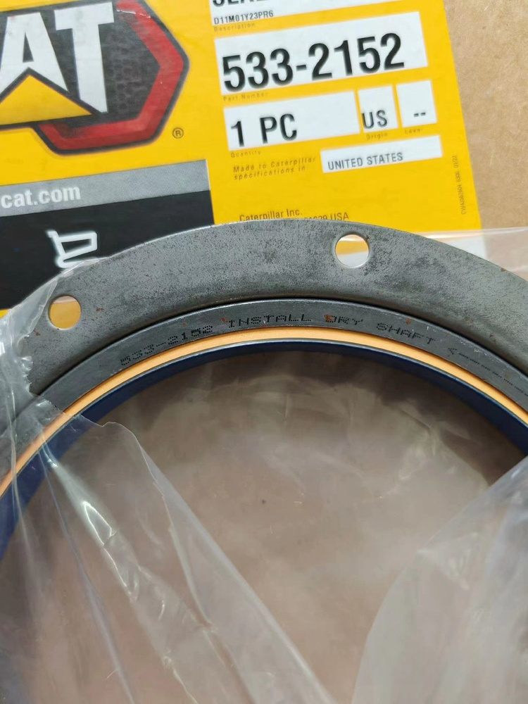 Сальник коленчатого вала двигателя экскаватора Caterpillar cat 5332152 ...