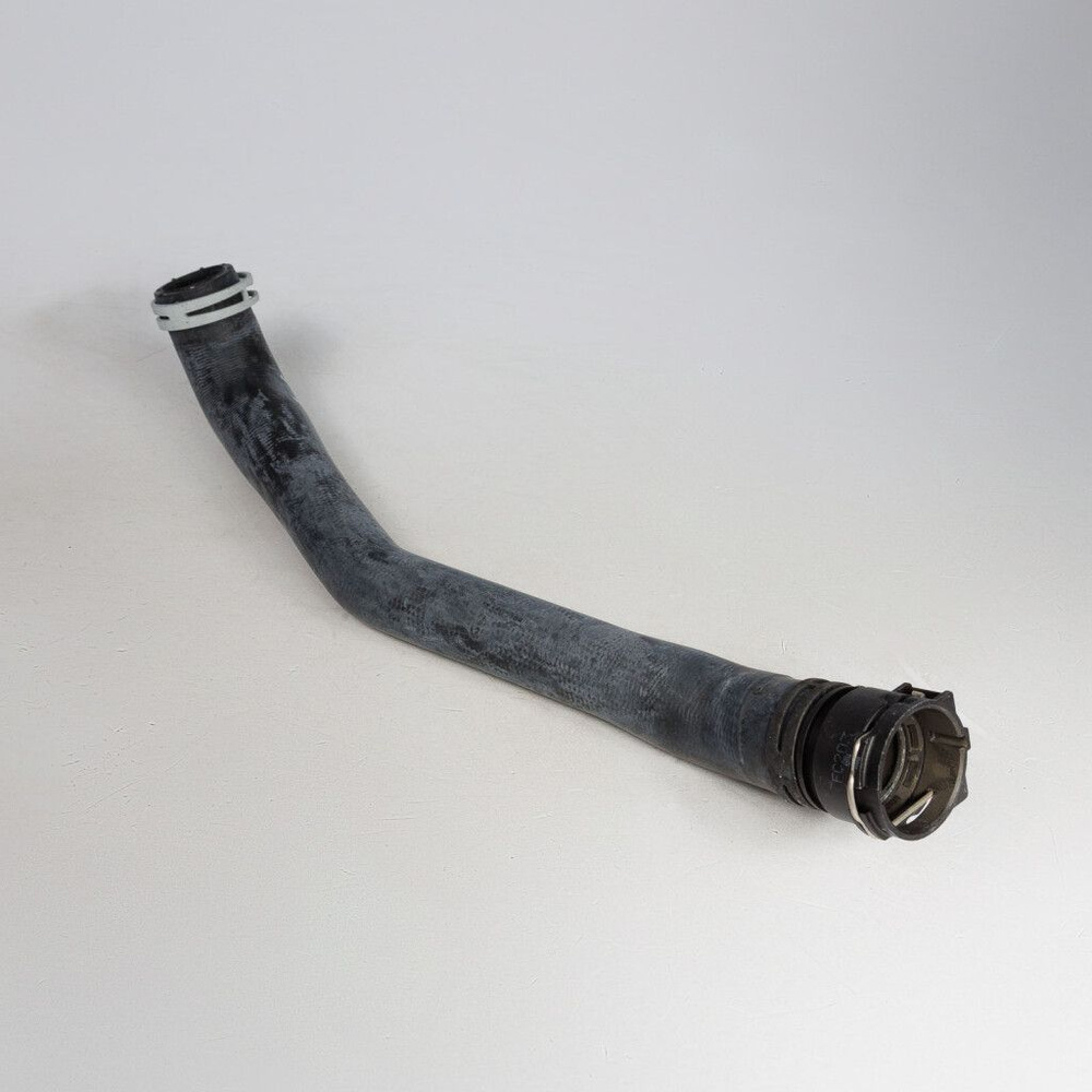 Патрубок системы охлаждения Ford 1528662 - Ford арт. 1528662 - купить ...