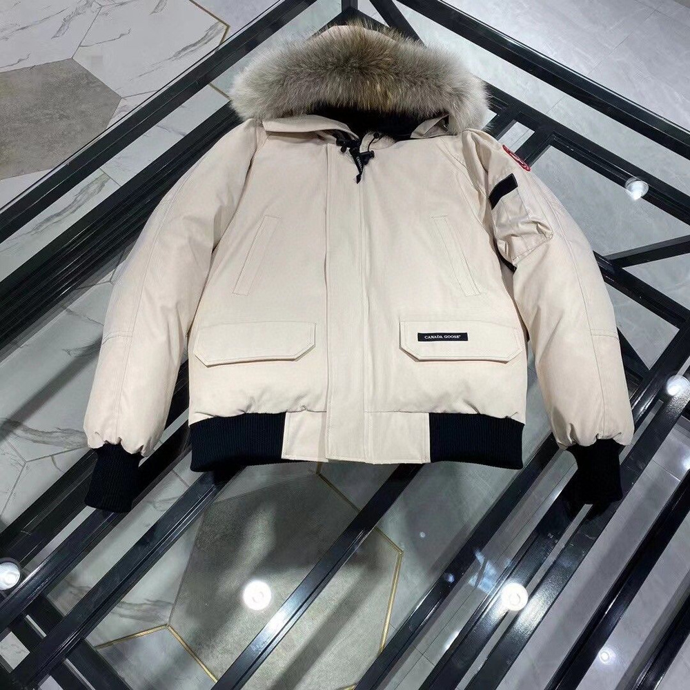 Пуховик CANADA GOOSE - купить с доставкой по выгодным ценам в интернет ...