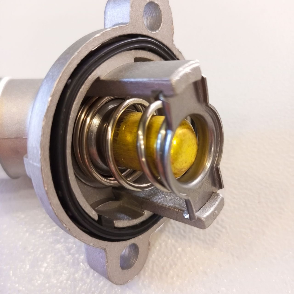 Термостат в сборе с корпусом Chevrolet Cobalt/Ravon R4/Daewoo Gentra ...