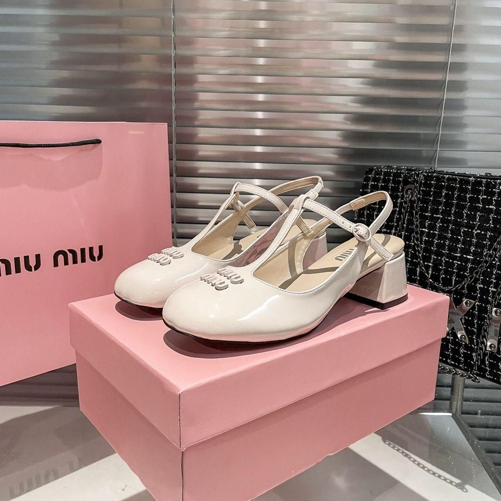 Туфли Miu Miu купить с доставкой по выгодным ценам в интернет магазине Ozon 1375857261