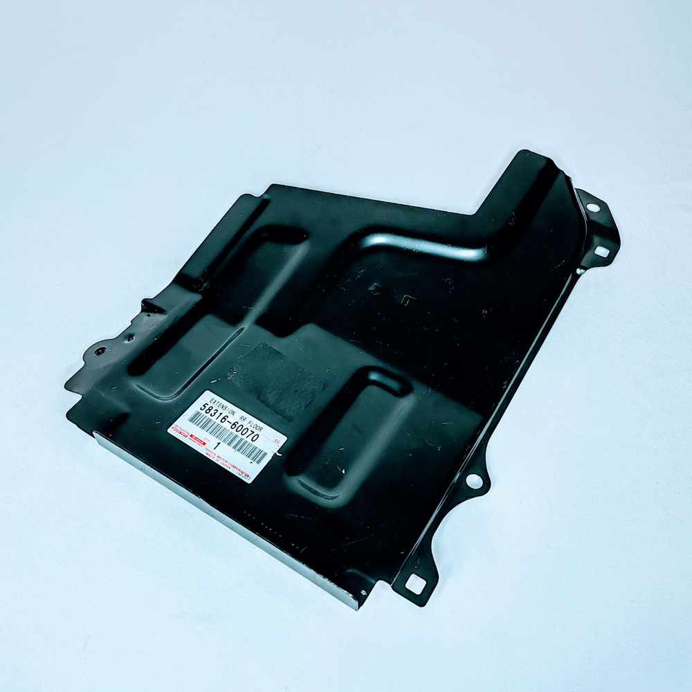 Усилитель боковой панели Toyota 5831660070 - купить с доставкой по ...