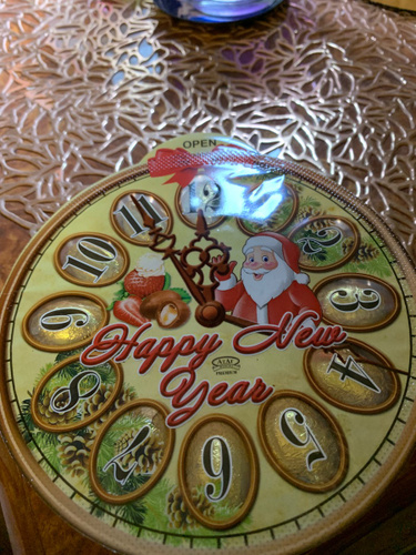 Конфеты глазированные "Happy New year". Часы. Дед Мороз. 96г. - купить ...