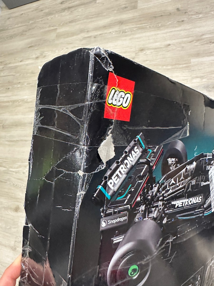 Конструктор LEGO Technic - Mercedes-AMG F1 W14 E Performance - Гоночная ...
